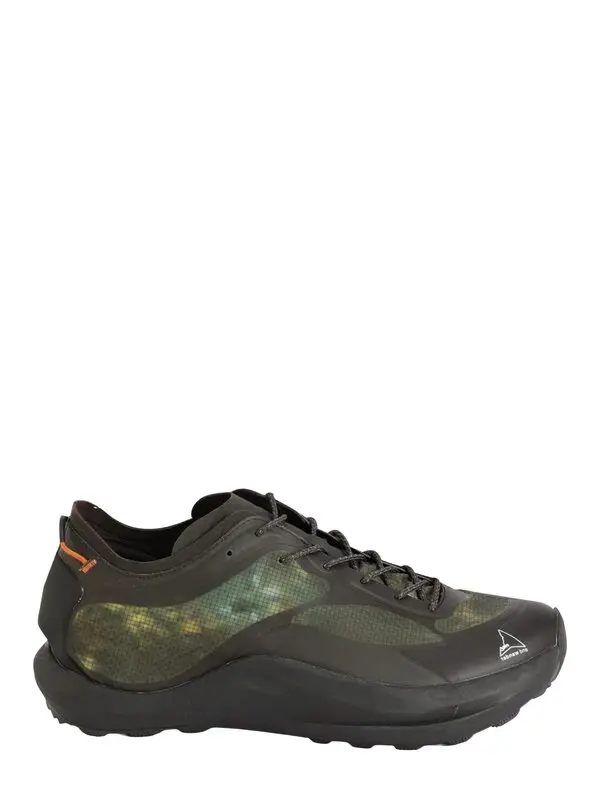 AND WANDER X Roa Printed Low-top Sneakers - Black