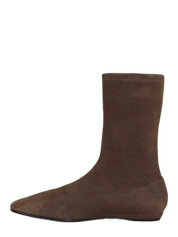 THE ROW Cindy Stretch Suede Boots - Medium Brown