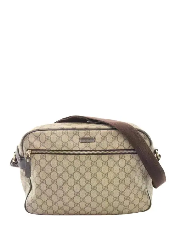 Gucci Gg Supreme Monogram Shoulder Bag - Neutrals