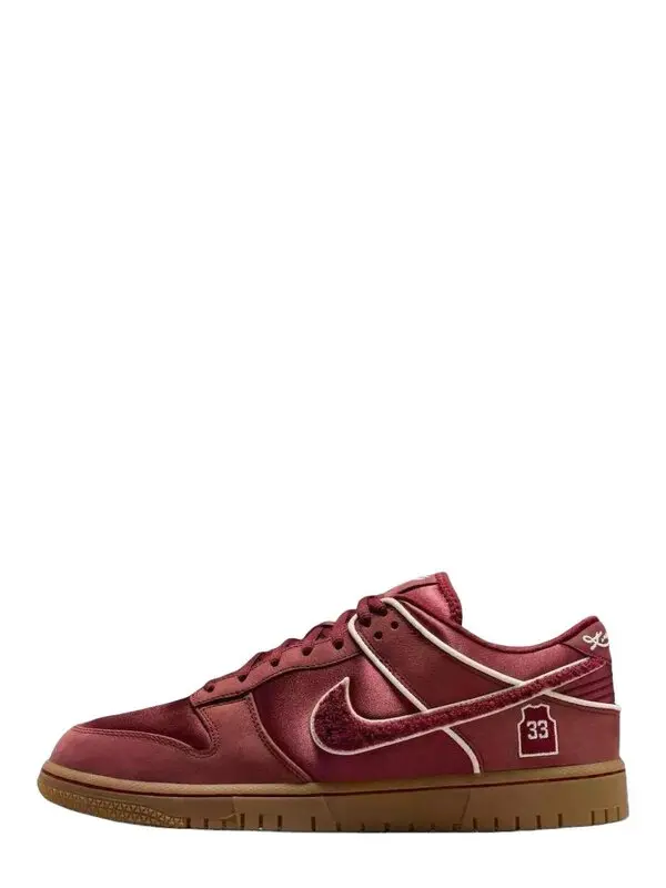 Nike X Kobe Bryant Dunk Low Pro Tro Sneakers - Red