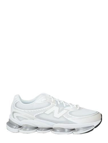 NEW BALANCE Low-top Athletic Sneakers - White