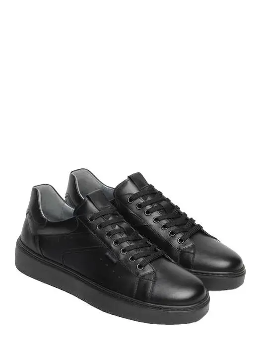 NEROGIARDINI Suede Low Top Sneakers - Black