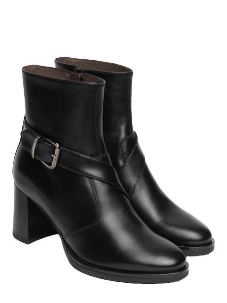NEROGIARDINI Leather Ankle Strap Block Heel Booties - Black