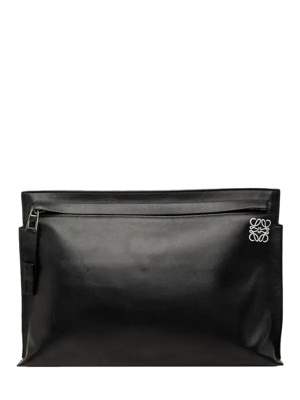 Loewe Leather Anagram T Clutch Bag - Black