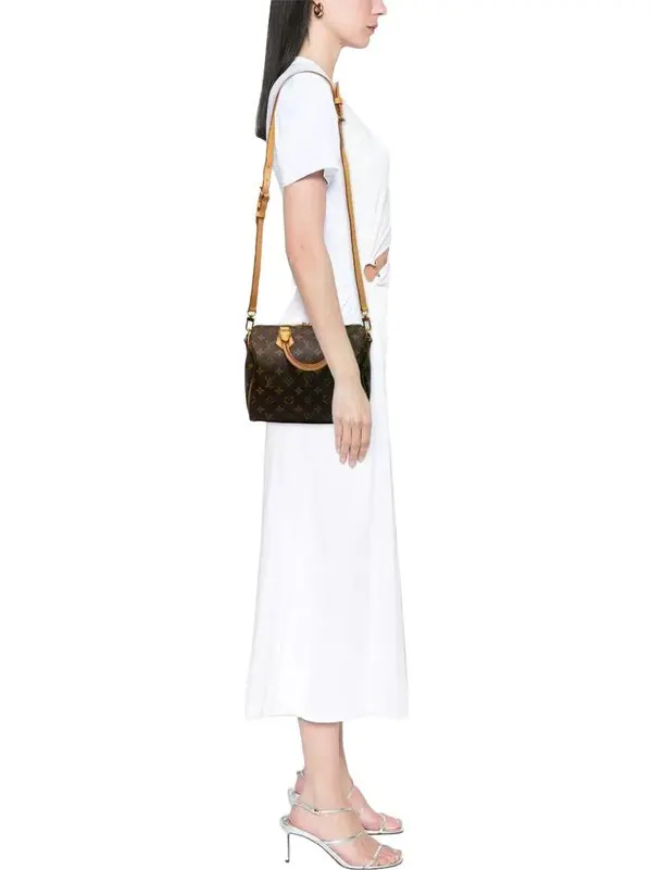 LOUIS VUITTON 2013 Monogram Speedy Bandouliere 25 Satchel - Brown