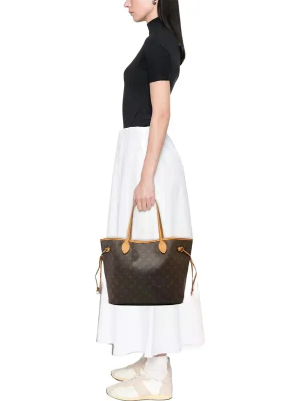 LOUIS VUITTON 2008 Monogram Neverfull Mm Tote Bag - Brown