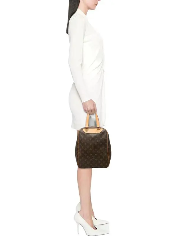 LOUIS VUITTON Monogram Excursion Handbag - Brown