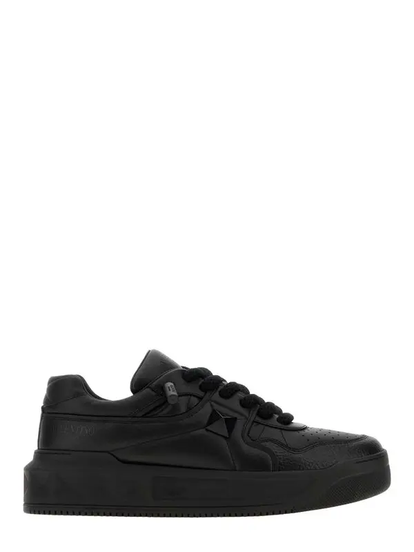 Valentino Garavani One Stud Xl Low Top Sneakers In Nappa Leather - Black