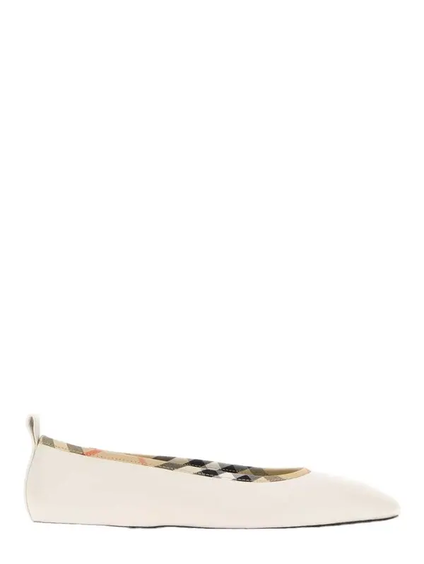 Burberry Robin Round Toe Ballet Flats In Smooth Lambskin Leather - Beige