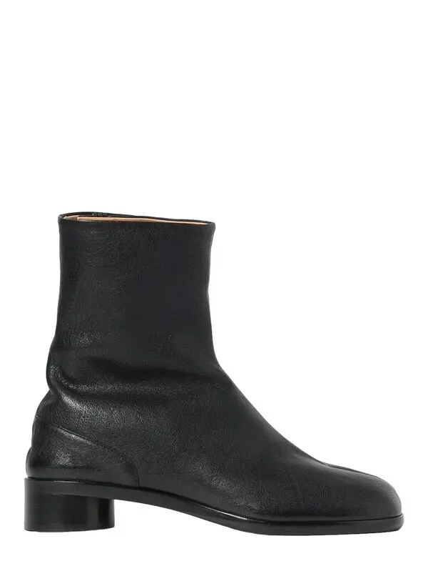 MAISON MARGIELA Tabi Ankle Boots In Sheepskin Leather - Black