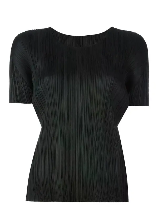 Issey Miyake Ribbed Shortsleeved T-shirt - Black