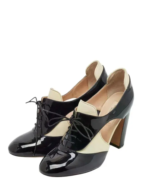 Valentino Garavani Cut-out Pumps - Black