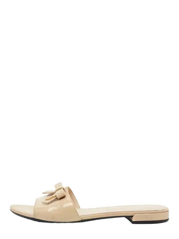 Prada Bow Detail Patent Leather Slide Sandals - Neutrals