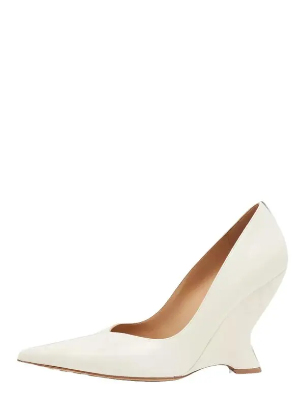 Bottega Veneta Punta Sculptural Wedge Pumps - Neutrals