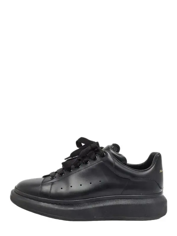 Alexander McQueen Oversized Lace-up Sneakers - Black
