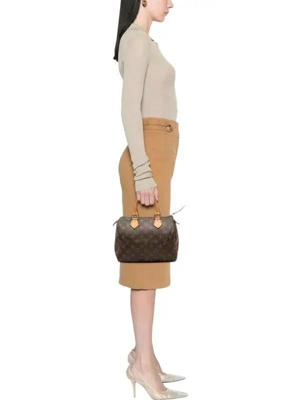 LOUIS VUITTON Monogram Speedy 25 Boston Bag - Brown