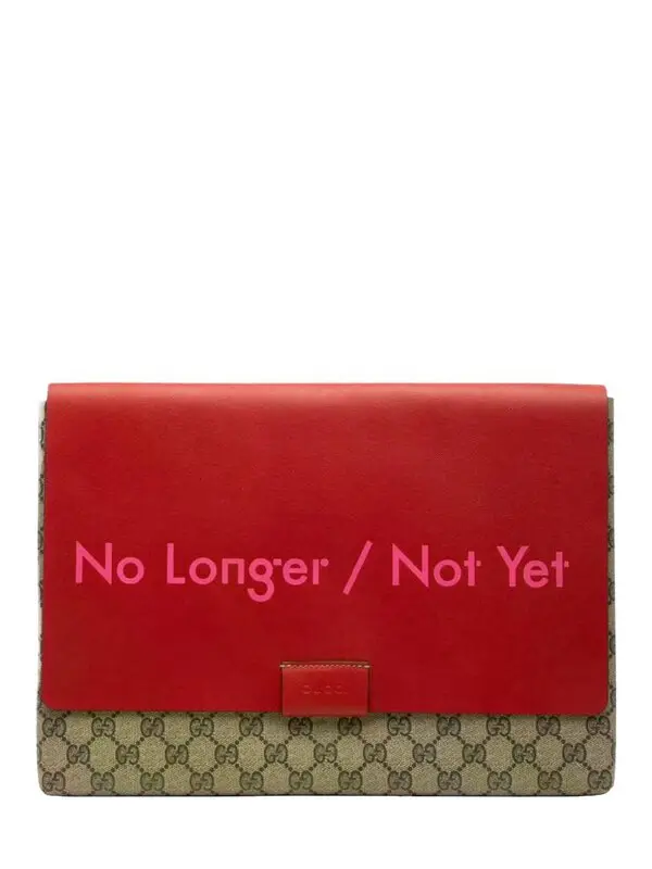Gucci Gg Supreme Clutch Bag - Neutrals