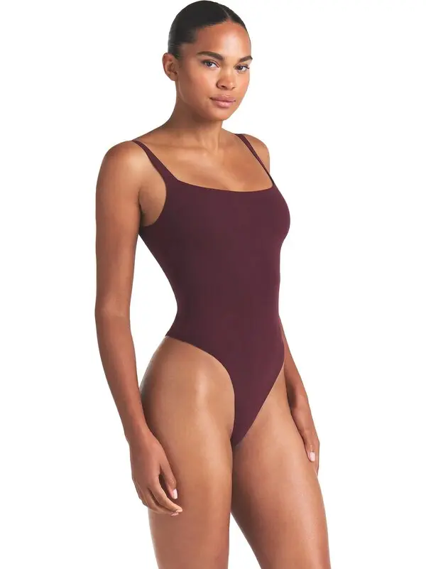 SKIMS Square Neck Bodysuit - Currant