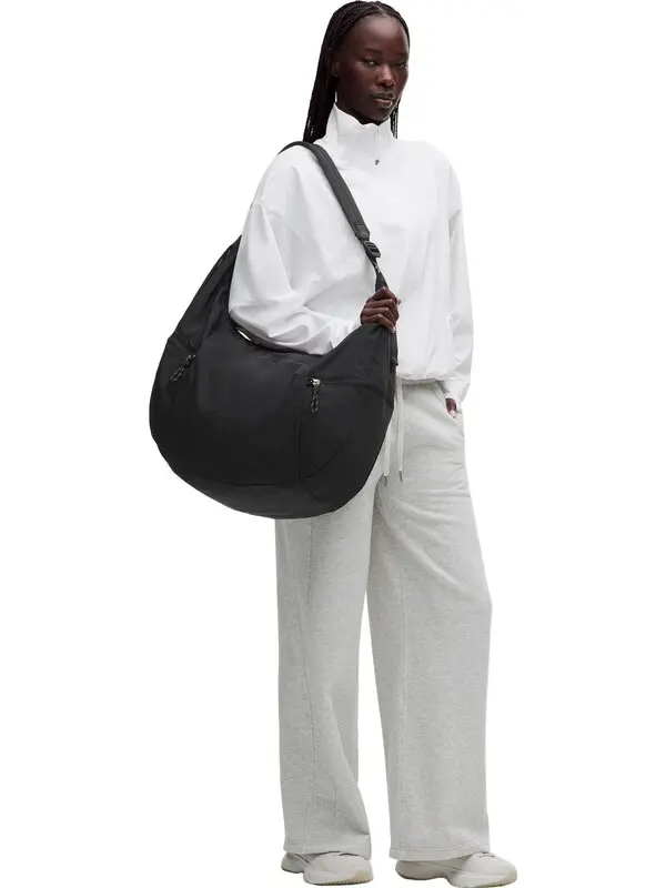 Lululemon Extra-large Slouchy Shoulder Bag 24l - Black