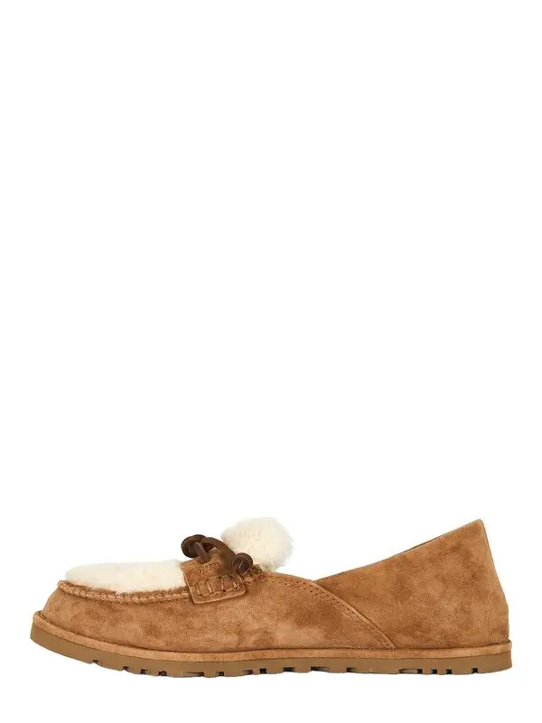 UGG Zora Suede Loafer With Lamb Fur Detail - Chestnut