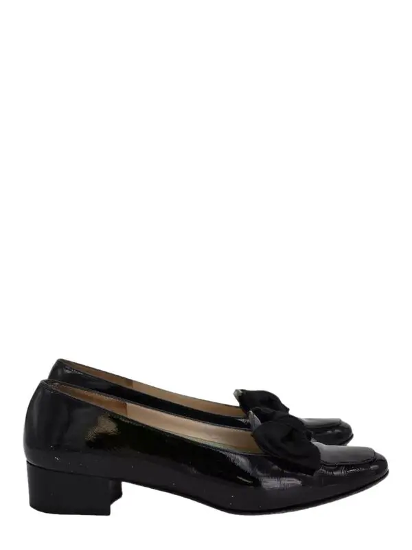 FERRAGAMO Drusilla Bow Loafers In Patent Leather - Black