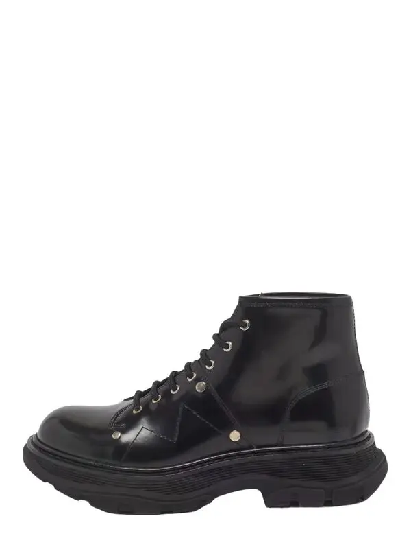 Alexander McQueen Tread Lace-up Combat Boots - Black