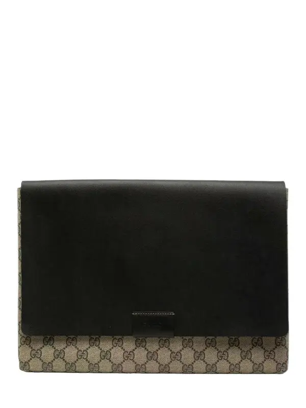 Gucci Gg Supreme Clutch Bag - Neutrals