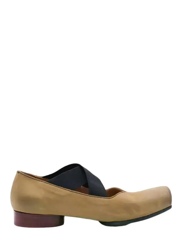 UMA WANG Leather Cross-strap Pumps - Neutrals