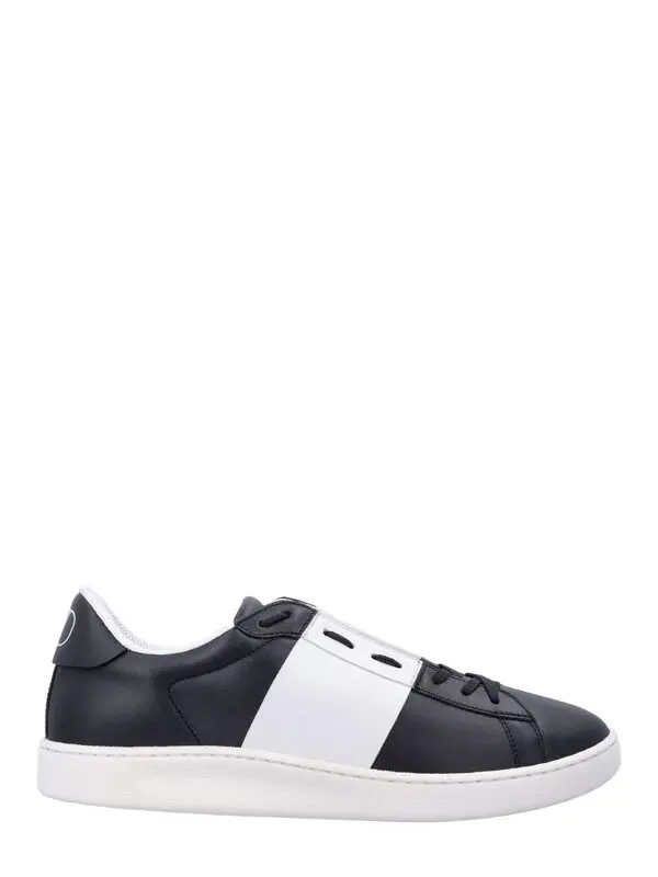 Valentino Garavani Open Royco Smooth Calfskin Sneakers With Vlogo Signature - Black
