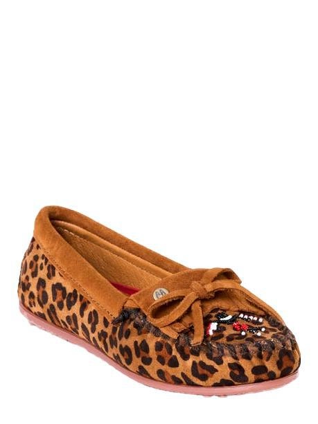 Minnetonka Thunderbird Animikii Moccasin Slipper - Tan Leopard Print