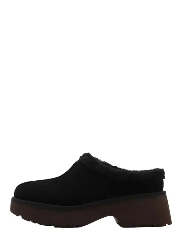 UGG New Heights Cozy Clog - Black