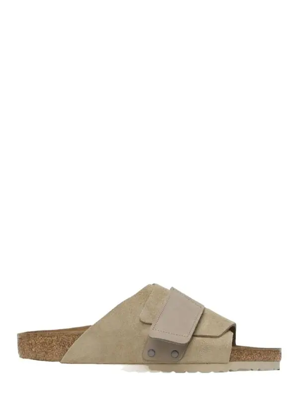 BIRKENSTOCK Logo Embossed Sandals - Nude