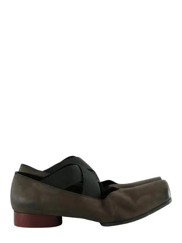 UMA WANG Square-toe Ballet Flats With Crisscross Straps - Brown/red