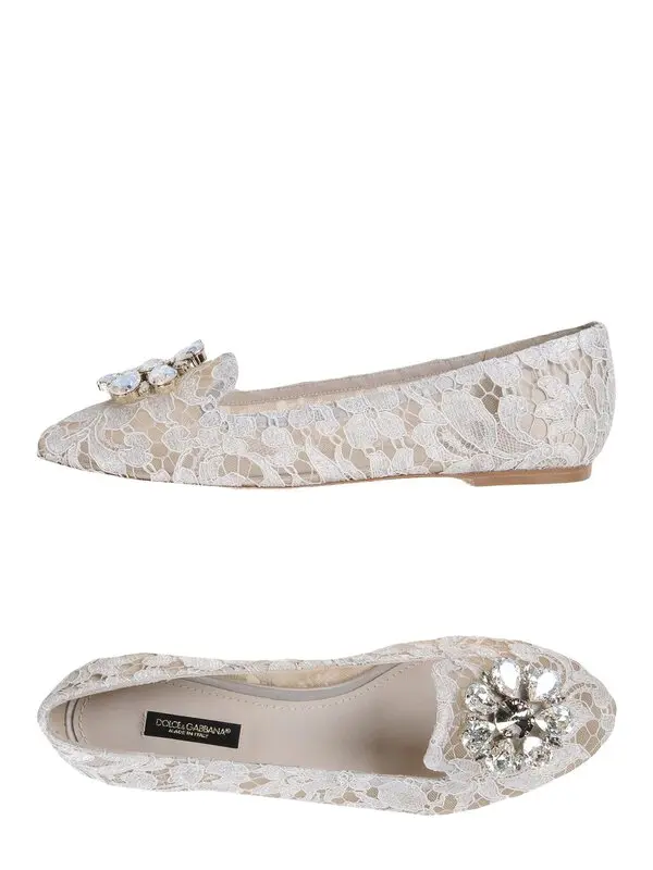 Dolce & Gabbana Round Toe Loafers With Embellishment - Nude