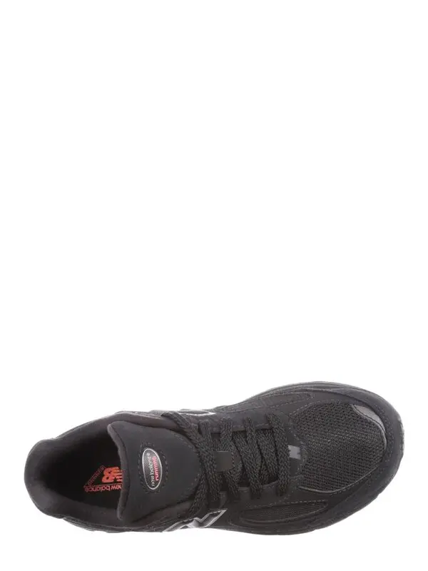 NEW BALANCE 2002 Athletic Sneakers - Black