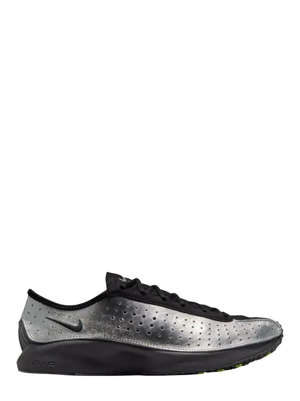 Nike Gradient Perforated Low-top Running Sneakers - Black