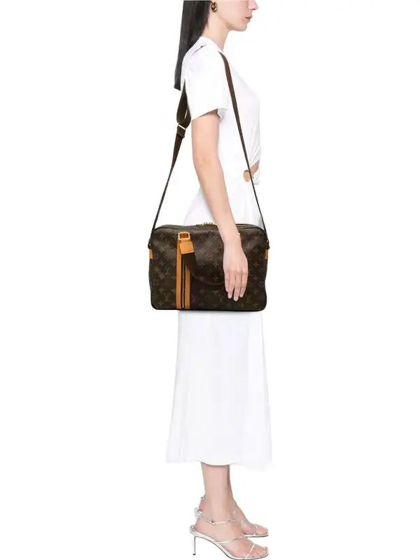 LOUIS VUITTON Monogram Sac Bosphore Business Bag - Brown