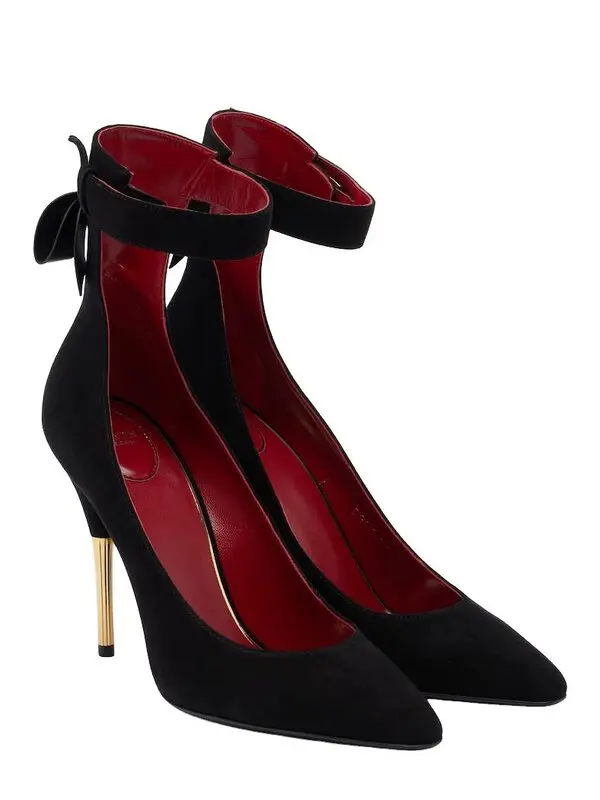 Valentino Garavani Fatale Suede Pumps With Ankle Strap - Black