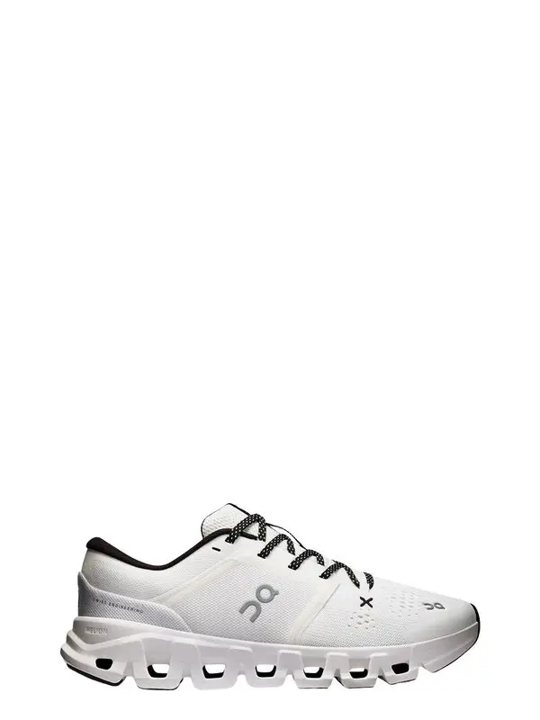 On Wmns Cloud X 5 Running Shoes - White