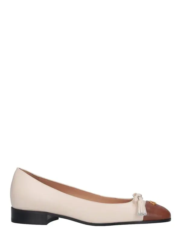 Valentino Garavani Leather Tassel Ballet Flats - Cream