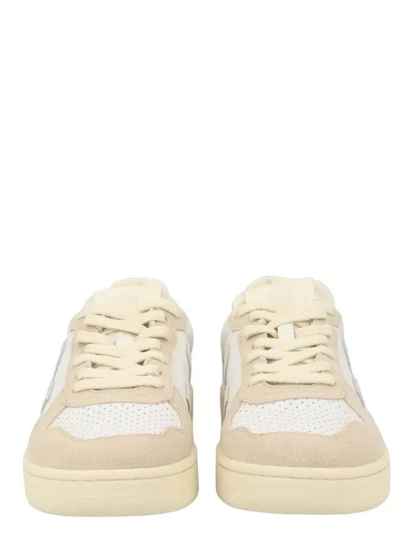 VEJA Low-top Sneakers - White