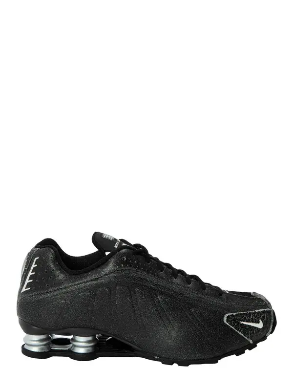 Nike Low-top Athletic Sneakers With Silver-toned Shock Absorption - Black