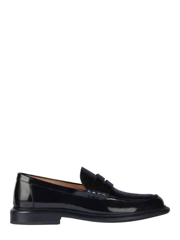 Givenchy Elegant Loafers - Black