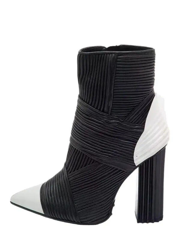 Balmain Leather Ribbed Pointed Toe Ankle Boots - Black