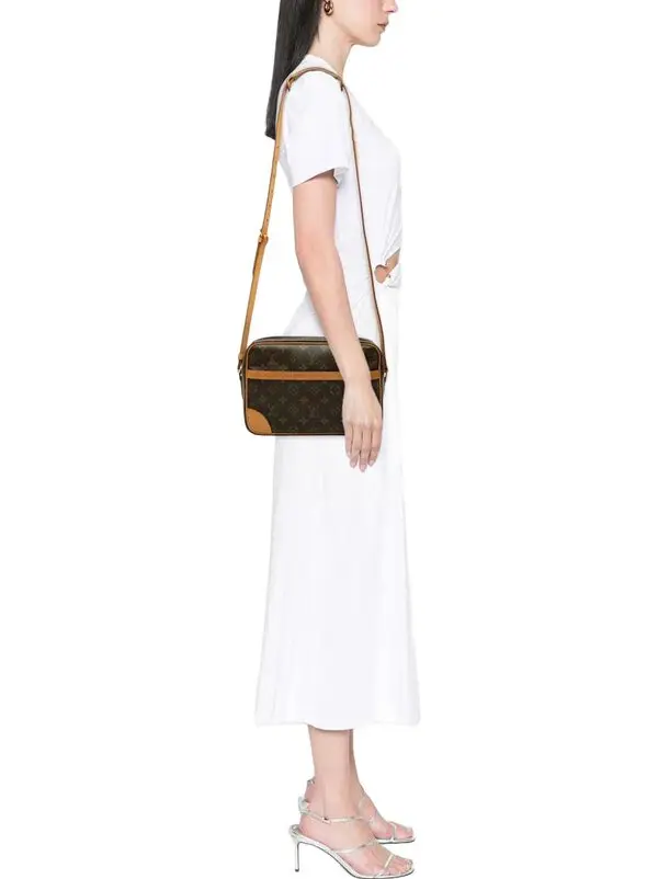 LOUIS VUITTON Monogram Trocadero 27 Crossbody Bag - Brown