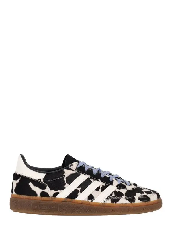 Adidas Low Top Sneakers With Gum Sole And Animal Print - Black