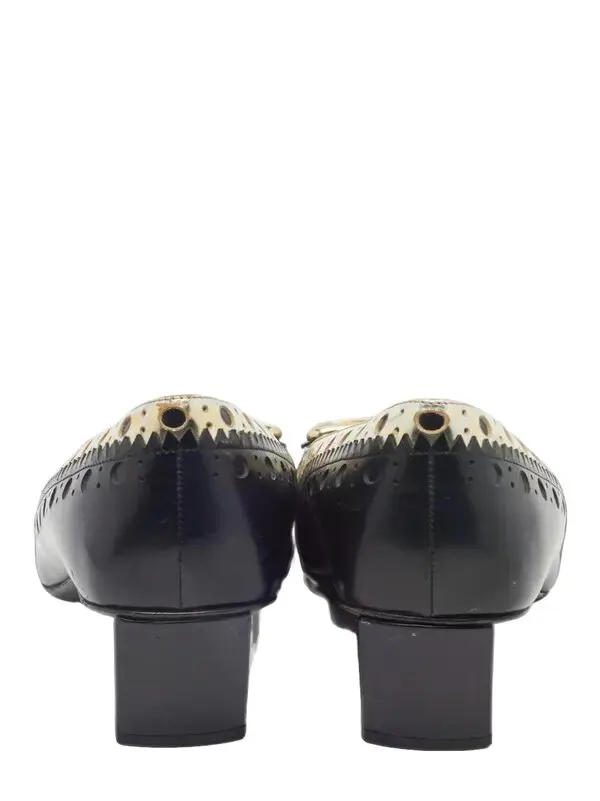 ROGER VIVIER Belle Vivier Buckle Pumps - Black