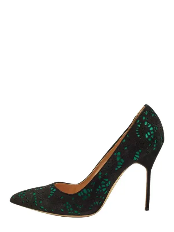 Manolo Blahnik Cut-out Pointed-toe Pumps - Black
