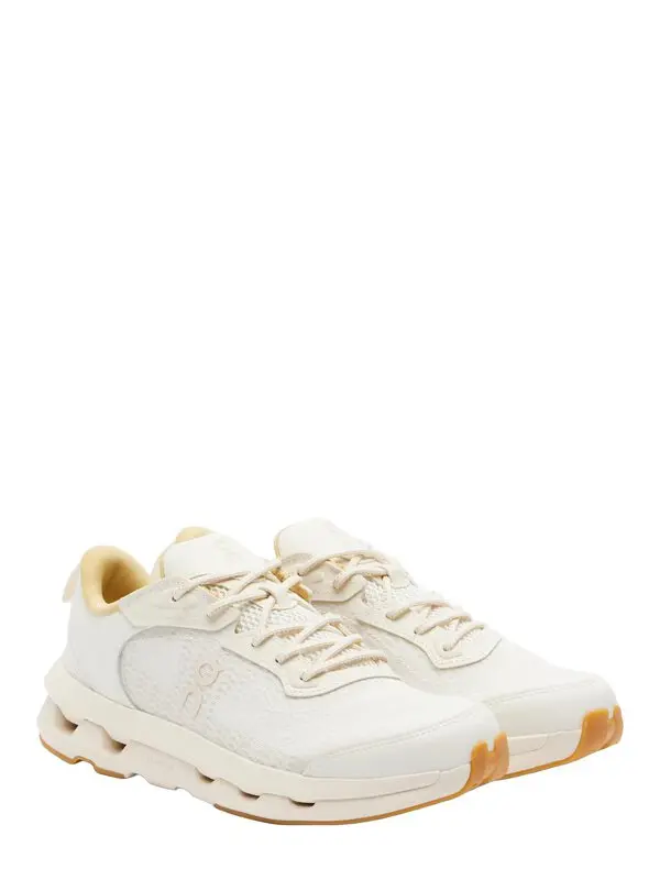 On Cloudzone Moon Sneakers - White