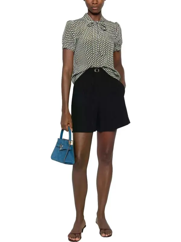 I BLUES Belted Pleated Shorts - Black
